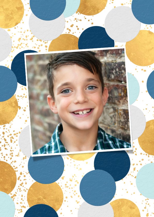 Uitnodiging feestje jongen confetti goud foto | Kaartje2go